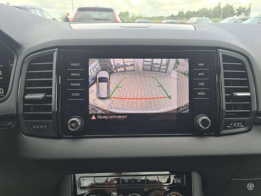 Pelēks Skoda Karoq 2022 Šauļi, ar dzinēja tilpumu 1.50 L un nobraukumu 186 tūkst. km par 22600 €, foto 25 vietnē AUTOMOTO.COM.LV