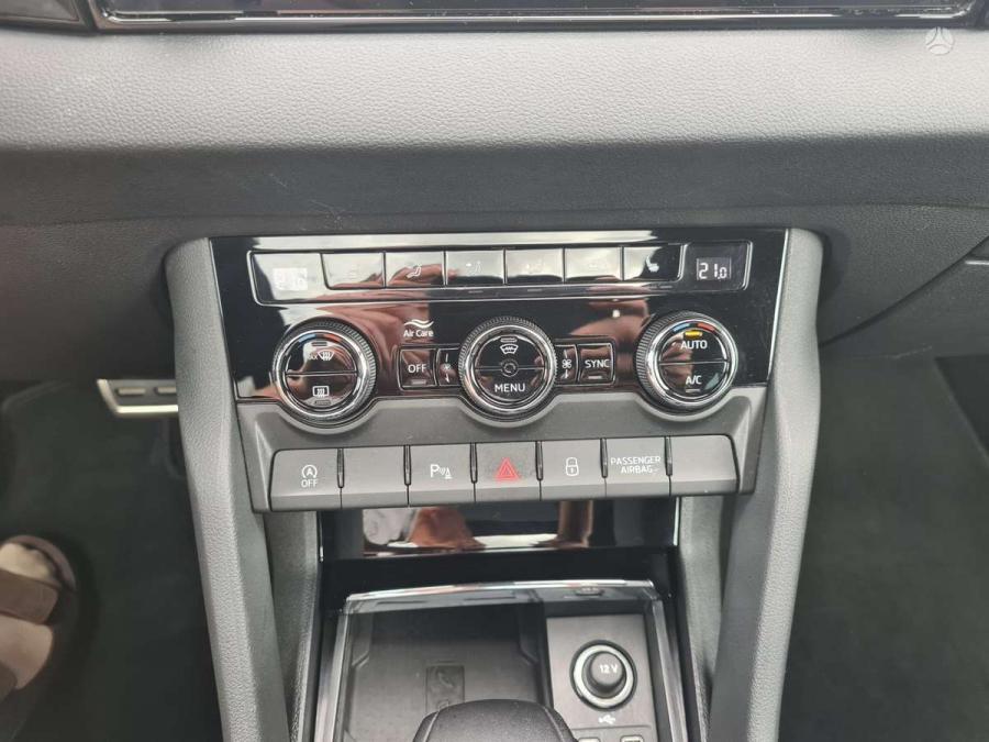 Pelēks Skoda Karoq 2022 Šauļi, ar dzinēja tilpumu 1.50 L un nobraukumu 186 tūkst. km par 22600 €, foto 27 vietnē AUTOMOTO.COM.LV