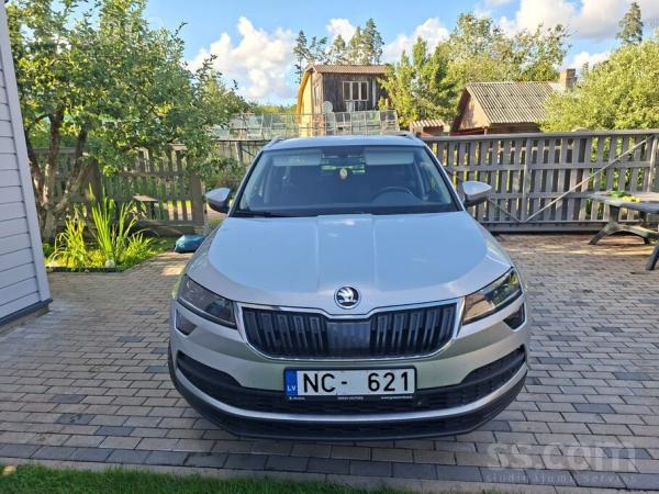 Pelēks Skoda Karoq 2022 Rīga, ar dzinēja tilpumu 1.50 L un nobraukumu 76 tūkst. km par 20500 €, foto 1 vietnē AUTOMOTO.COM.LV