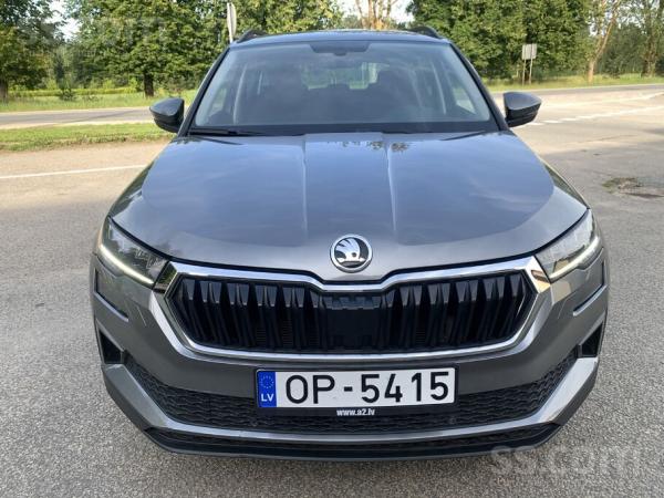 Pelēks Skoda Karoq 2022 Ogre, ar dzinēja tilpumu 2.00 L un nobraukumu 142 tūkst. km par 18350 €, foto 2 vietnē AUTOMOTO.COM.LV