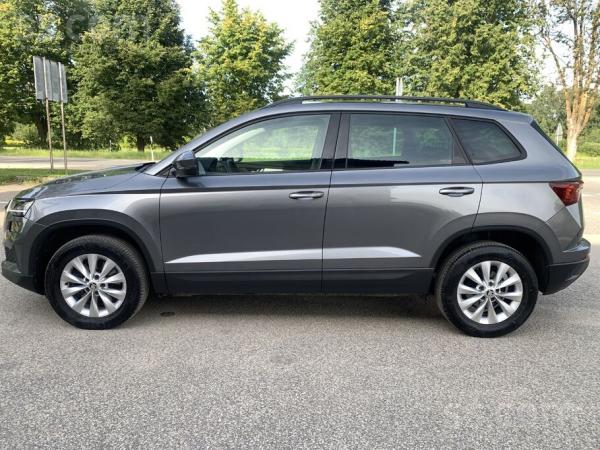 Pelēks Skoda Karoq 2022 Ogre, ar dzinēja tilpumu 2.00 L un nobraukumu 142 tūkst. km par 18350 €, foto 4 vietnē AUTOMOTO.COM.LV
