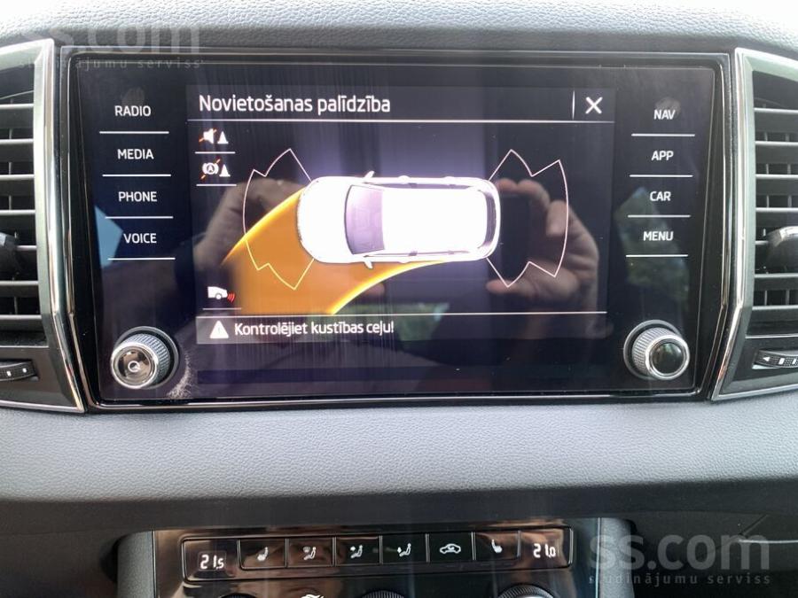 Pelēks Skoda Karoq 2022 Ogre, ar dzinēja tilpumu 2.00 L un nobraukumu 142 tūkst. km par 17990 €, foto 20 vietnē AUTOMOTO.COM.LV