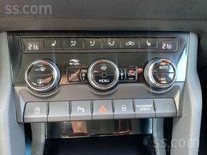 Pelēks Skoda Karoq 2022 Ogre, ar dzinēja tilpumu 2.00 L un nobraukumu 142 tūkst. km par 17990 €, foto 22 vietnē AUTOMOTO.COM.LV