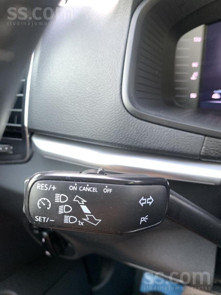 Pelēks Skoda Karoq 2022 Ogre, ar dzinēja tilpumu 2.00 L un nobraukumu 142 tūkst. km par 17990 €, foto 24 vietnē AUTOMOTO.COM.LV