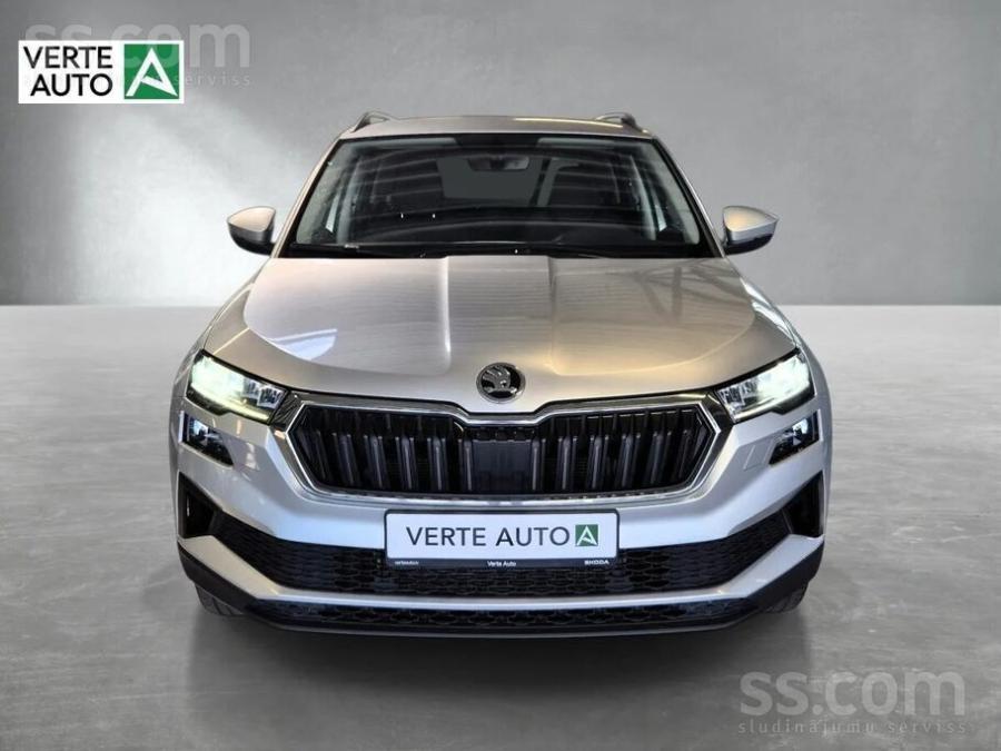 Grey Skoda Karoq 2022 in Riga, with an engine capacity of 1.50 L and mileage of 193 thousand km for 17490 €, photo 3 on AUTOMOTO.COM.LV