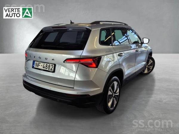Grey Skoda Karoq 2022 in Riga, with an engine capacity of 1.50 L and mileage of 193 thousand km for 17490 €, photo 4 on AUTOMOTO.COM.LV