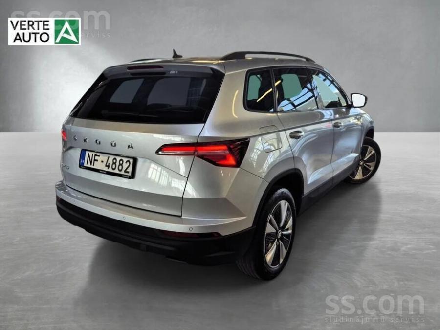 Grey Skoda Karoq 2022 in Riga, with an engine capacity of 1.50 L and mileage of 193 thousand km for 17490 €, photo 5 on AUTOMOTO.COM.LV