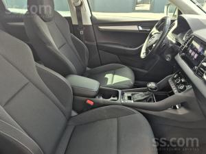 Grey Skoda Karoq 2022 in Riga, with an engine capacity of 1.50 L and mileage of 193 thousand km for 17490 €, photo 21 on AUTOMOTO.COM.LV