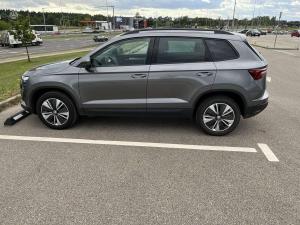 Pelēks Skoda Karoq 2022 Viļņa, ar dzinēja tilpumu 1.50 L un nobraukumu 98 tūkst. km par 20990 €, foto 4 vietnē AUTOMOTO.COM.LV