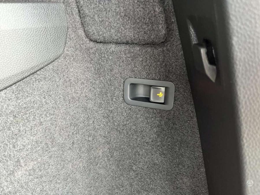 Pelēks Skoda Karoq 2022 Viļņa, ar dzinēja tilpumu 1.50 L un nobraukumu 98 tūkst. km par 20990 €, foto 7 vietnē AUTOMOTO.COM.LV