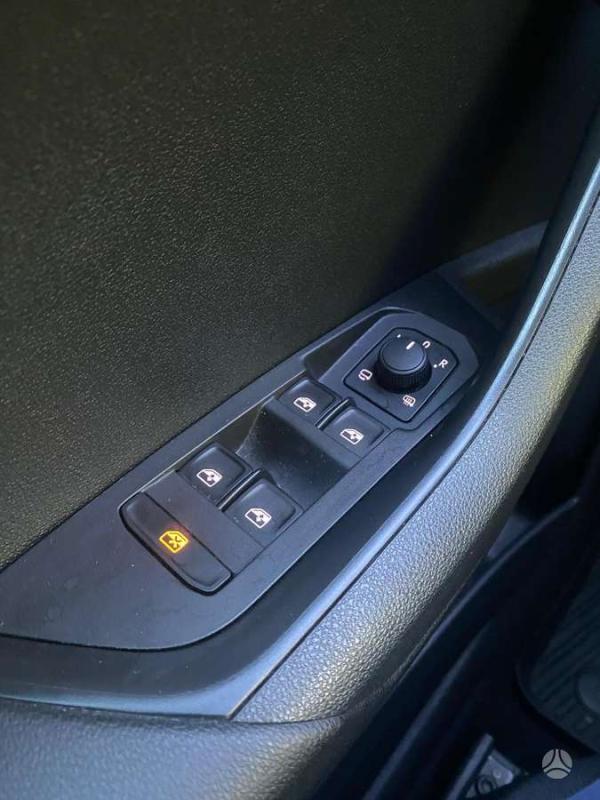 Pelēks Skoda Karoq 2022 Viļņa, ar dzinēja tilpumu 1.50 L un nobraukumu 115 tūkst. km par 22300 €, foto 8 vietnē AUTOMOTO.COM.LV