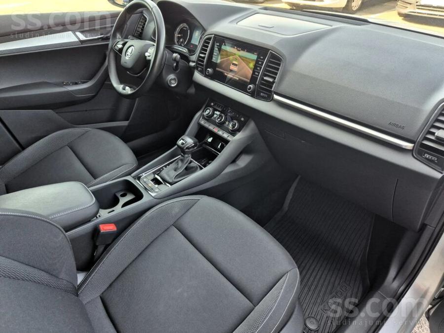 Grey Skoda Karoq 2022 in Riga, with an engine capacity of 1.50 L and mileage of 192 thousand km for 17490 €, photo 10 on AUTOMOTO.COM.LV