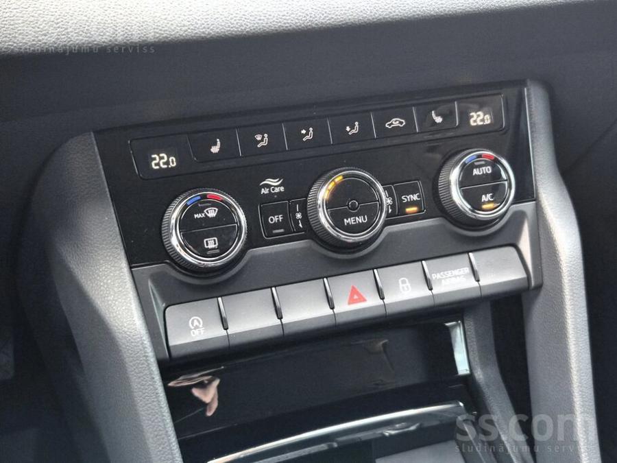 Grey Skoda Karoq 2022 in Riga, with an engine capacity of 1.50 L and mileage of 192 thousand km for 17490 €, photo 13 on AUTOMOTO.COM.LV