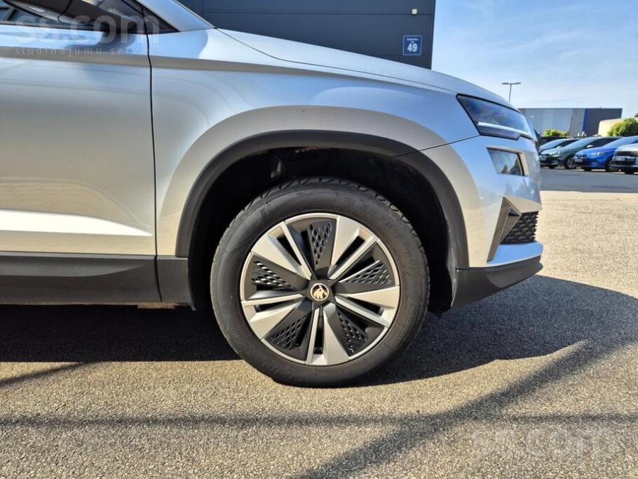 Grey Skoda Karoq 2022 in Riga, with an engine capacity of 1.50 L and mileage of 192 thousand km for 17490 €, photo 24 on AUTOMOTO.COM.LV