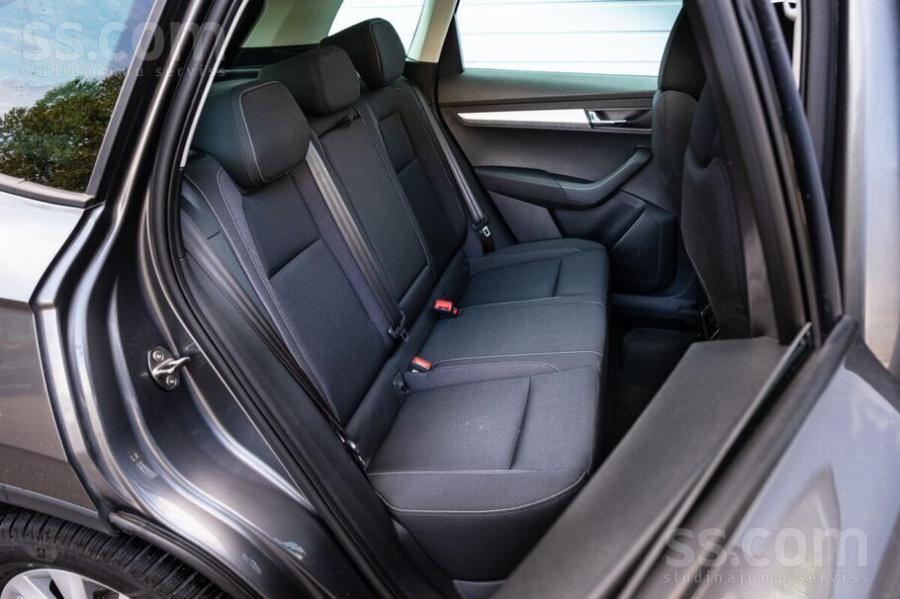 Pelēks Skoda Karoq 2022 Rīga, ar dzinēja tilpumu 2.00 L un nobraukumu 188 tūkst. km par 19950 €, foto 8 vietnē AUTOMOTO.COM.LV