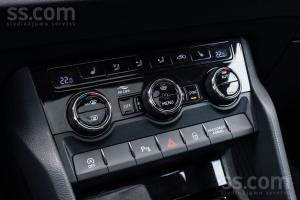 Pelēks Skoda Karoq 2022 Rīga, ar dzinēja tilpumu 2.00 L un nobraukumu 188 tūkst. km par 19950 €, foto 13 vietnē AUTOMOTO.COM.LV