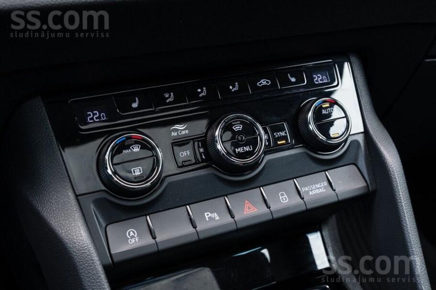 Pelēks Skoda Karoq 2022 Rīga, ar dzinēja tilpumu 2.00 L un nobraukumu 188 tūkst. km par 19950 €, foto 13 vietnē AUTOMOTO.COM.LV