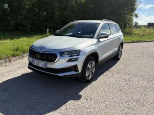 Grey Skoda Karoq 2022 in Kaunas, with an engine capacity of 1.97 L and mileage of 190 thousand km for 16300 €, photo 3 on AUTOMOTO.COM.LV