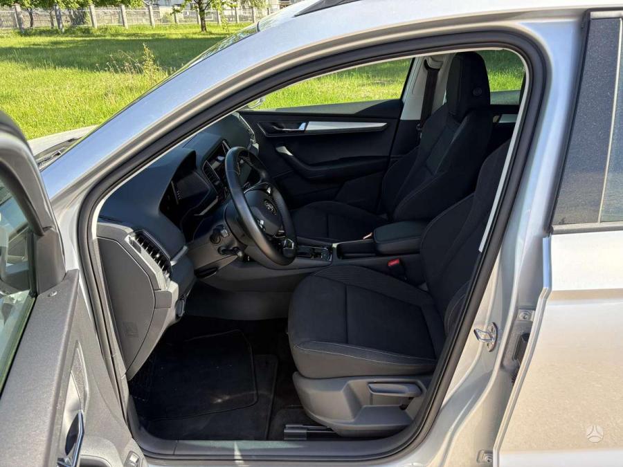 Grey Skoda Karoq 2022 in Kaunas, with an engine capacity of 1.97 L and mileage of 190 thousand km for 16300 €, photo 11 on AUTOMOTO.COM.LV