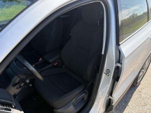 Grey Skoda Karoq 2022 in Kaunas, with an engine capacity of 1.97 L and mileage of 190 thousand km for 16300 €, photo 12 on AUTOMOTO.COM.LV