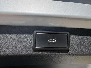 Grey Skoda Karoq 2022 in Kaunas, with an engine capacity of 1.97 L and mileage of 190 thousand km for 16300 €, photo 19 on AUTOMOTO.COM.LV