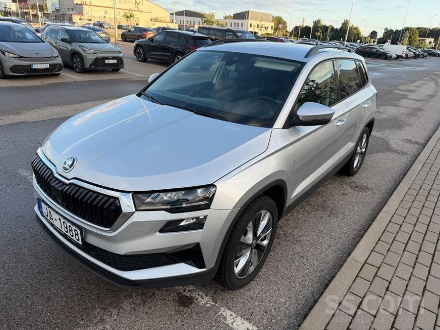Grey Skoda Karoq 2022 in Riga, with an engine capacity of 2.00 L and mileage of 193 thousand km for 20800 €, photo 1 on AUTOMOTO.COM.LV