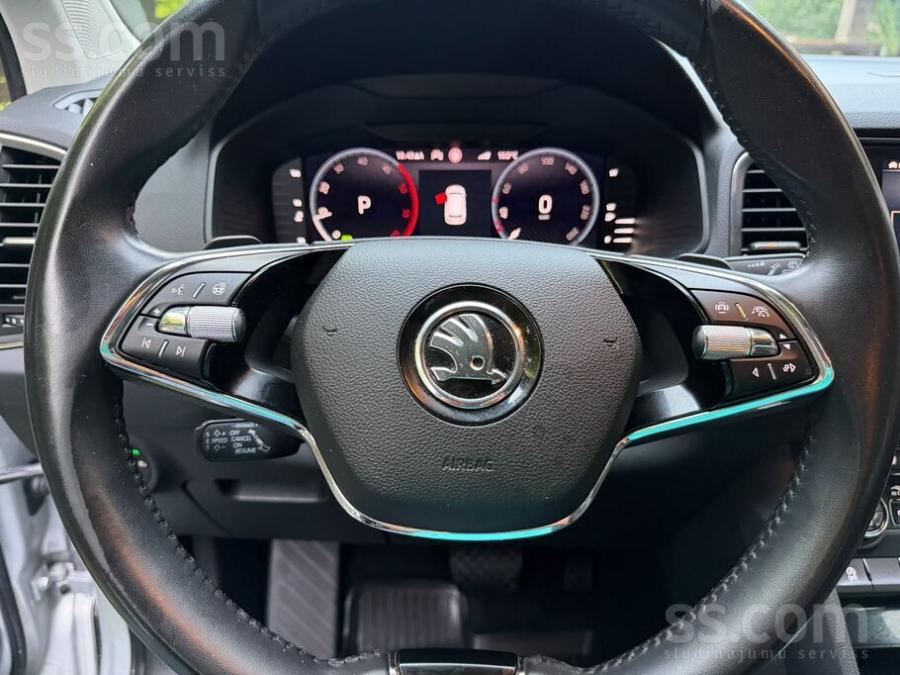 Grey Skoda Karoq 2022 in Riga, with an engine capacity of 2.00 L and mileage of 193 thousand km for 20800 €, photo 9 on AUTOMOTO.COM.LV