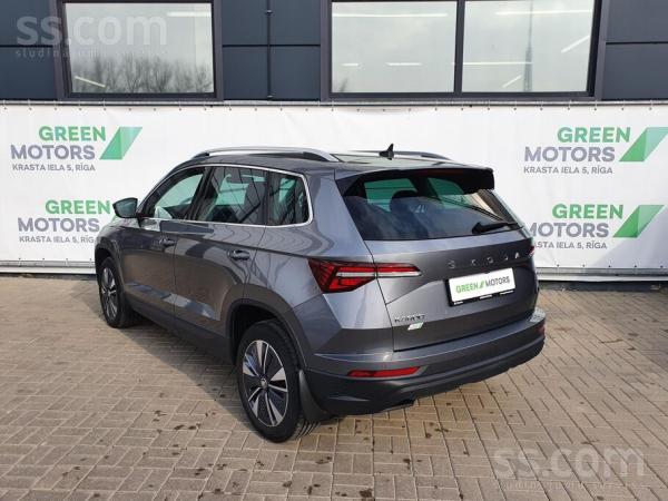 Pelēks Skoda Karoq 2023 Rīga, ar dzinēja tilpumu 1.50 L un nobraukumu 31 tūkst. km par 28900 €, foto 4 vietnē AUTOMOTO.COM.LV