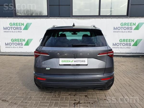 Pelēks Skoda Karoq 2023 Rīga, ar dzinēja tilpumu 1.50 L un nobraukumu 31 tūkst. km par 28900 €, foto 5 vietnē AUTOMOTO.COM.LV