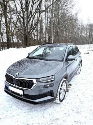Grey Skoda Karoq 2023 in Kedainiai, with an engine capacity of 1.97 L and mileage of 133 thousand km for 23200 €, photo  on AUTOMOTO.COM.LV