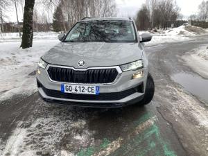 Grey Skoda Karoq 2023 in Taurage, with an engine capacity of 1.97 L and mileage of 133 thousand km for 18500 €, photo 2 on AUTOMOTO.COM.LV