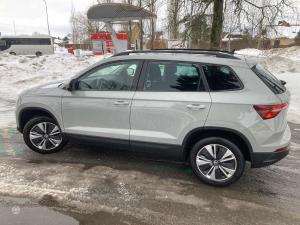 Grey Skoda Karoq 2023 in Taurage, with an engine capacity of 1.97 L and mileage of 133 thousand km for 18500 €, photo 5 on AUTOMOTO.COM.LV