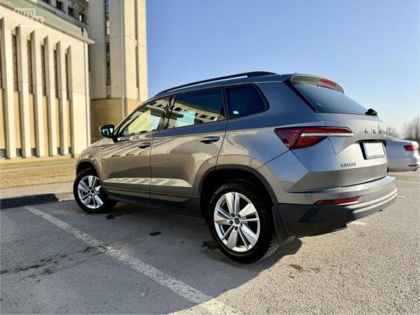 Pelēks Skoda Karoq 2023 Kauņa, ar dzinēja tilpumu 2.00 L un nobraukumu 126 tūkst. km par 19900 €, foto 10 vietnē AUTOMOTO.COM.LV