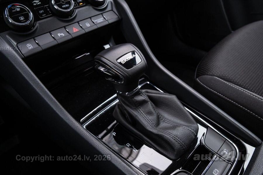 Pelēks Skoda Karoq 2023 Rīga, ar dzinēja tilpumu 1.50 L un nobraukumu 143 tūkst. km par 23519 €, foto 15 vietnē AUTOMOTO.COM.LV