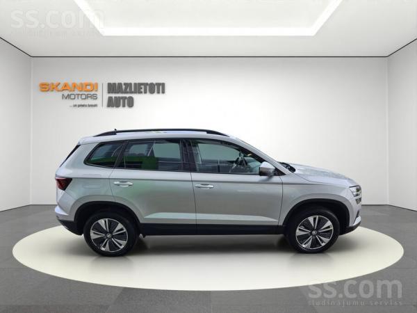 Pelēks Skoda Karoq 2023 Liepāja, ar dzinēja tilpumu 1.50 L un nobraukumu 42 tūkst. km par 21780 €, foto 7 vietnē AUTOMOTO.COM.LV