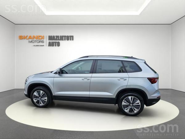 Pelēks Skoda Karoq 2023 Liepāja, ar dzinēja tilpumu 1.50 L un nobraukumu 42 tūkst. km par 21780 €, foto 8 vietnē AUTOMOTO.COM.LV