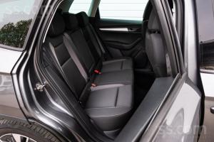 Grey Skoda Karoq 2023 in Riga, with an engine capacity of 1.50 L and mileage of 143 thousand km for 21950 €, photo 8 on AUTOMOTO.COM.LV