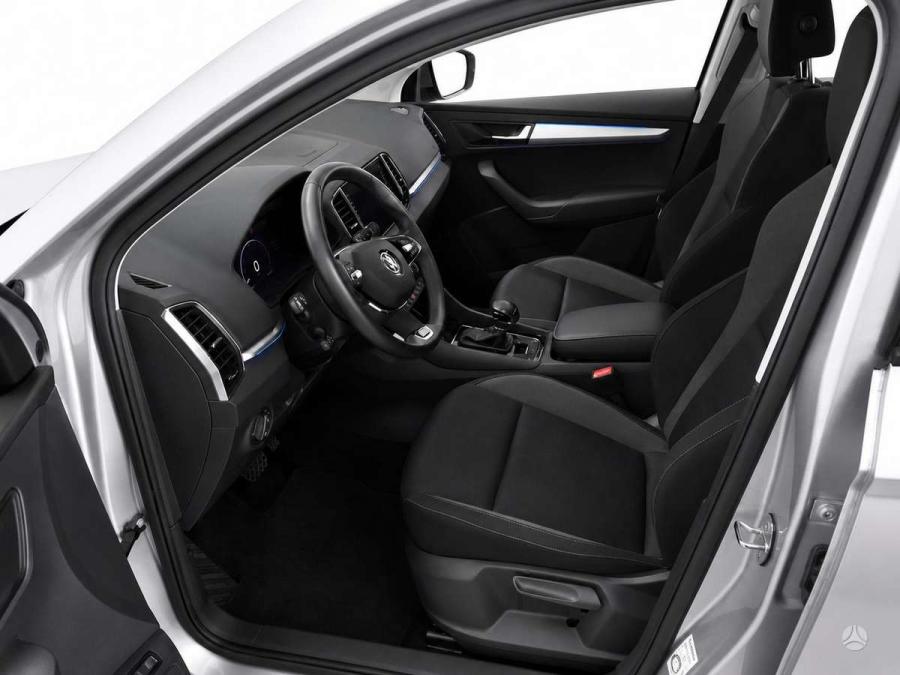 Grey Skoda Karoq 2023 in Kaunas, with an engine capacity of 1.97 L and mileage of 154 thousand km for 17900 €, photo 6 on AUTOMOTO.COM.LV