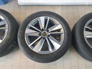 Grey Skoda Karoq 2023 in Kaunas, with an engine capacity of 1.97 L and mileage of 154 thousand km for 17900 €, photo 9 on AUTOMOTO.COM.LV