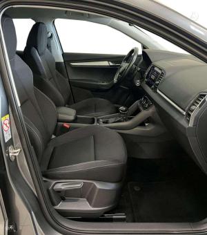 Pelēks Skoda Karoq 2023 Kauņa, ar dzinēja tilpumu 1.97 L un nobraukumu 83 tūkst. km par 22400 €, foto 7 vietnē AUTOMOTO.COM.LV