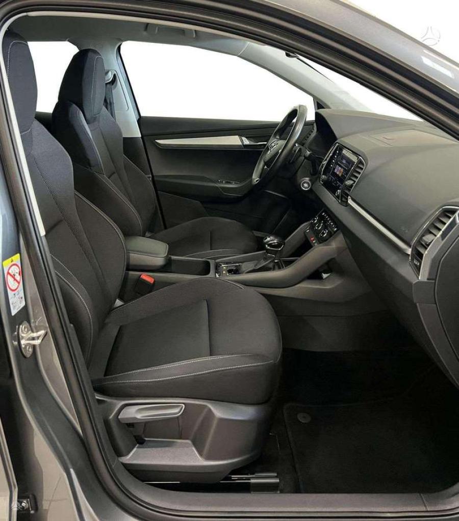 Pelēks Skoda Karoq 2023 Kauņa, ar dzinēja tilpumu 1.97 L un nobraukumu 83 tūkst. km par 22400 €, foto 7 vietnē AUTOMOTO.COM.LV