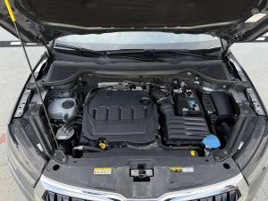 Grey Skoda Karoq 2023 in Siauliai, with an engine capacity of 1.97 L and mileage of 179 thousand km for 18200 €, photo 12 on AUTOMOTO.COM.LV