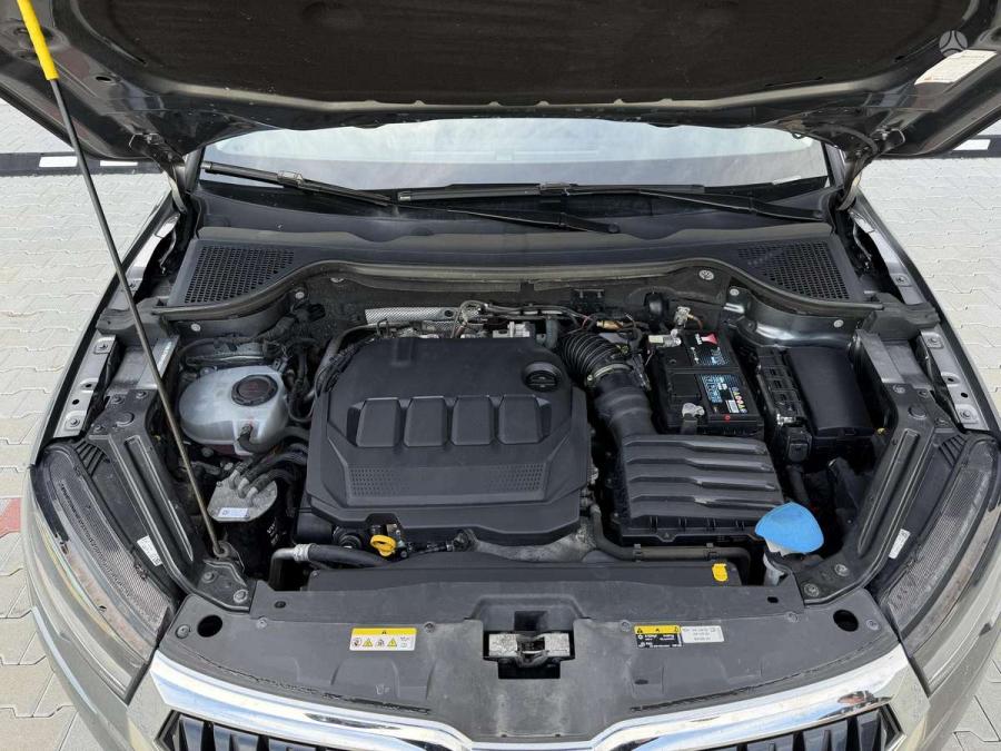 Grey Skoda Karoq 2023 in Siauliai, with an engine capacity of 1.97 L and mileage of 179 thousand km for 18200 €, photo 12 on AUTOMOTO.COM.LV