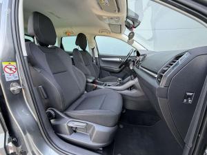 Grey Skoda Karoq 2023 in Siauliai, with an engine capacity of 1.97 L and mileage of 179 thousand km for 18200 €, photo 17 on AUTOMOTO.COM.LV