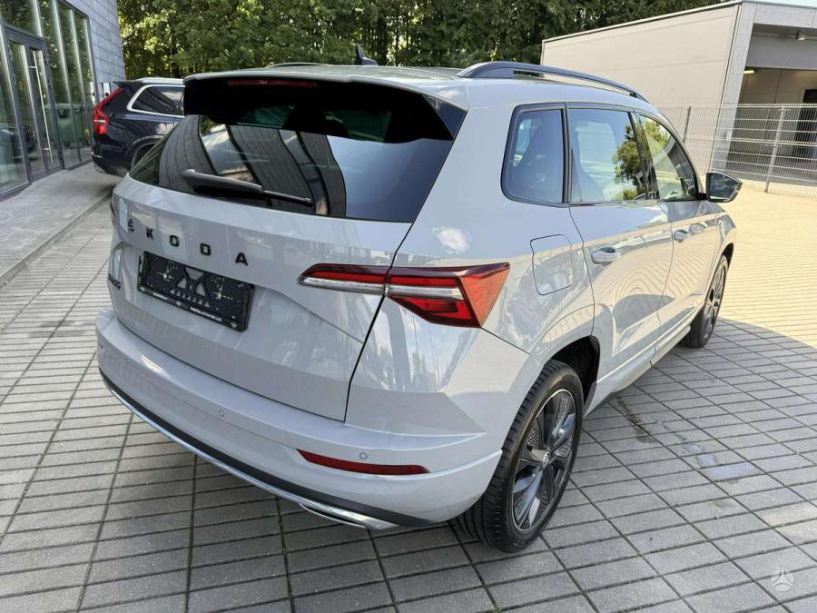 Pelēks Skoda Karoq 2023 Kauņa, ar dzinēja tilpumu 1.50 L un nobraukumu 208 tūkst. km par 21900 €, foto 5 vietnē AUTOMOTO.COM.LV