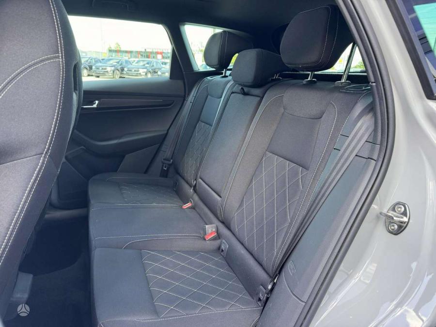 Pelēks Skoda Karoq 2023 Kauņa, ar dzinēja tilpumu 1.50 L un nobraukumu 208 tūkst. km par 21900 €, foto 12 vietnē AUTOMOTO.COM.LV