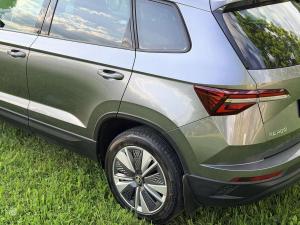 Grey Skoda Karoq 2023 in Kaunas, with an engine capacity of 1.97 L and mileage of 156 thousand km for 20500 €, photo 12 on AUTOMOTO.COM.LV