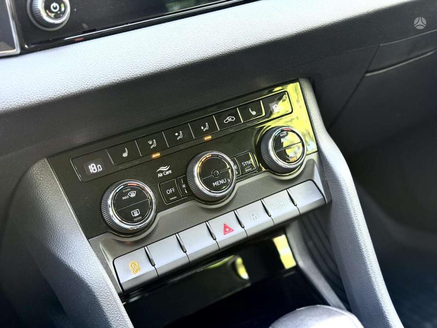 Grey Skoda Karoq 2023 in Kaunas, with an engine capacity of 1.97 L and mileage of 156 thousand km for 20500 €, photo 20 on AUTOMOTO.COM.LV