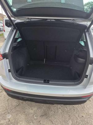 Grey Skoda Karoq 2023 in Taurage, with an engine capacity of 1.97 L and mileage of 201 thousand km for 14300 €, photo 10 on AUTOMOTO.COM.LV