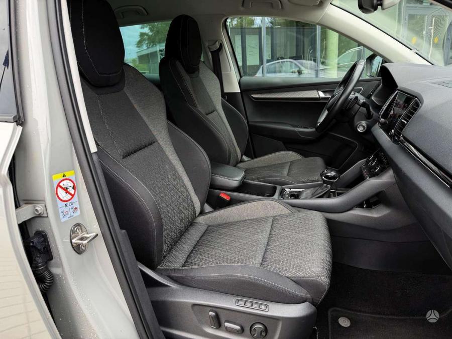 Pelēks Skoda Karoq 2023 Kauņa, ar dzinēja tilpumu 1.50 L un nobraukumu 193 tūkst. km par 19300 €, foto 12 vietnē AUTOMOTO.COM.LV